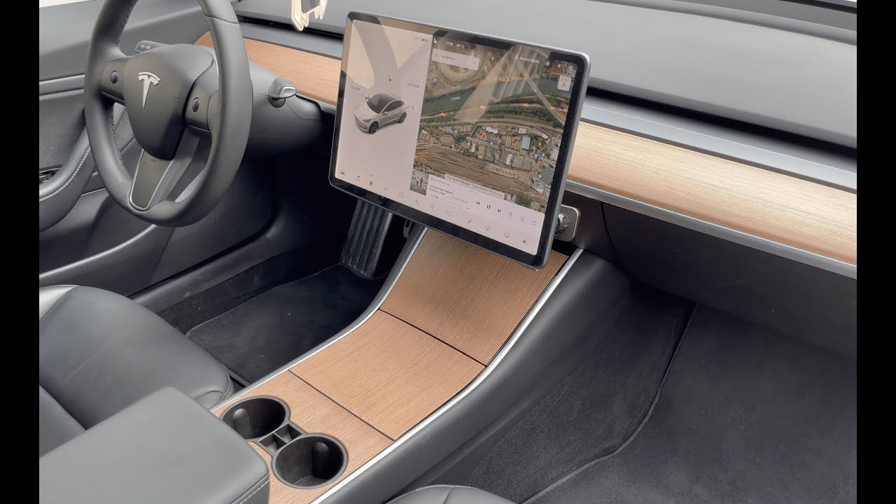 Center console in real woord for Tesla Model 3 and Model Y - YouTube