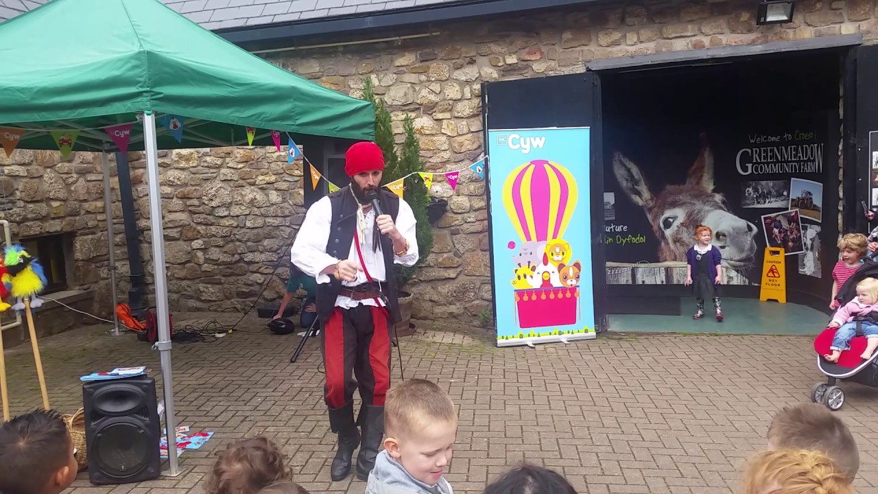 Ben Dant at the community Farm Part 2 - YouTube