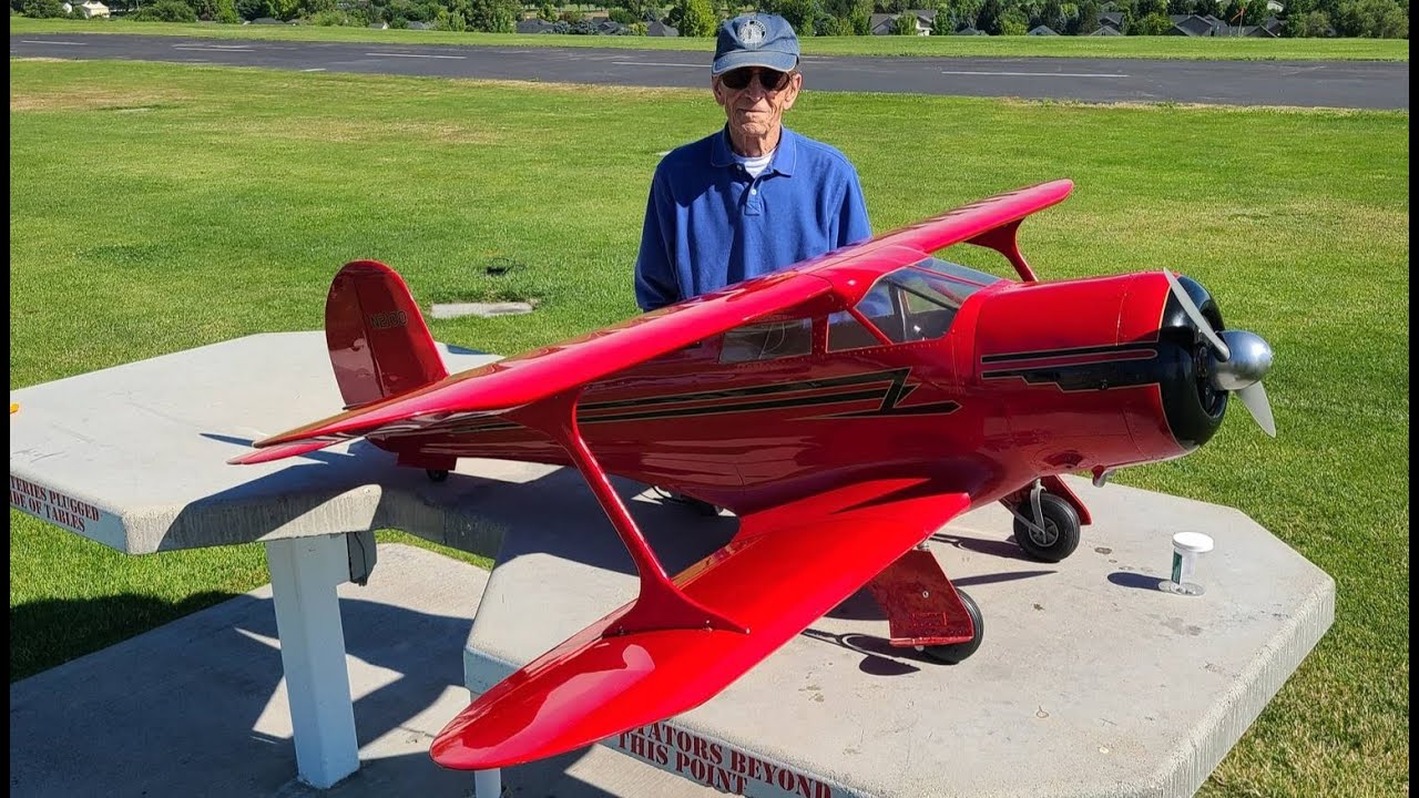 Top Flite Staggerwing - YouTube