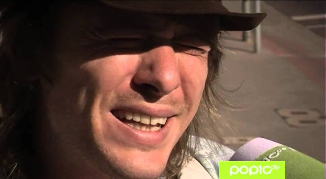 Max Rafferty - Stay (Acoustic) - YouTube