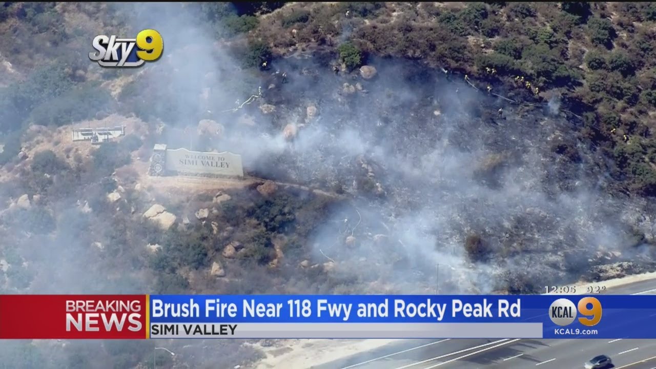 Crews Quickly Extinguish Brush Fire In the Santa Susana Pass - YouTube