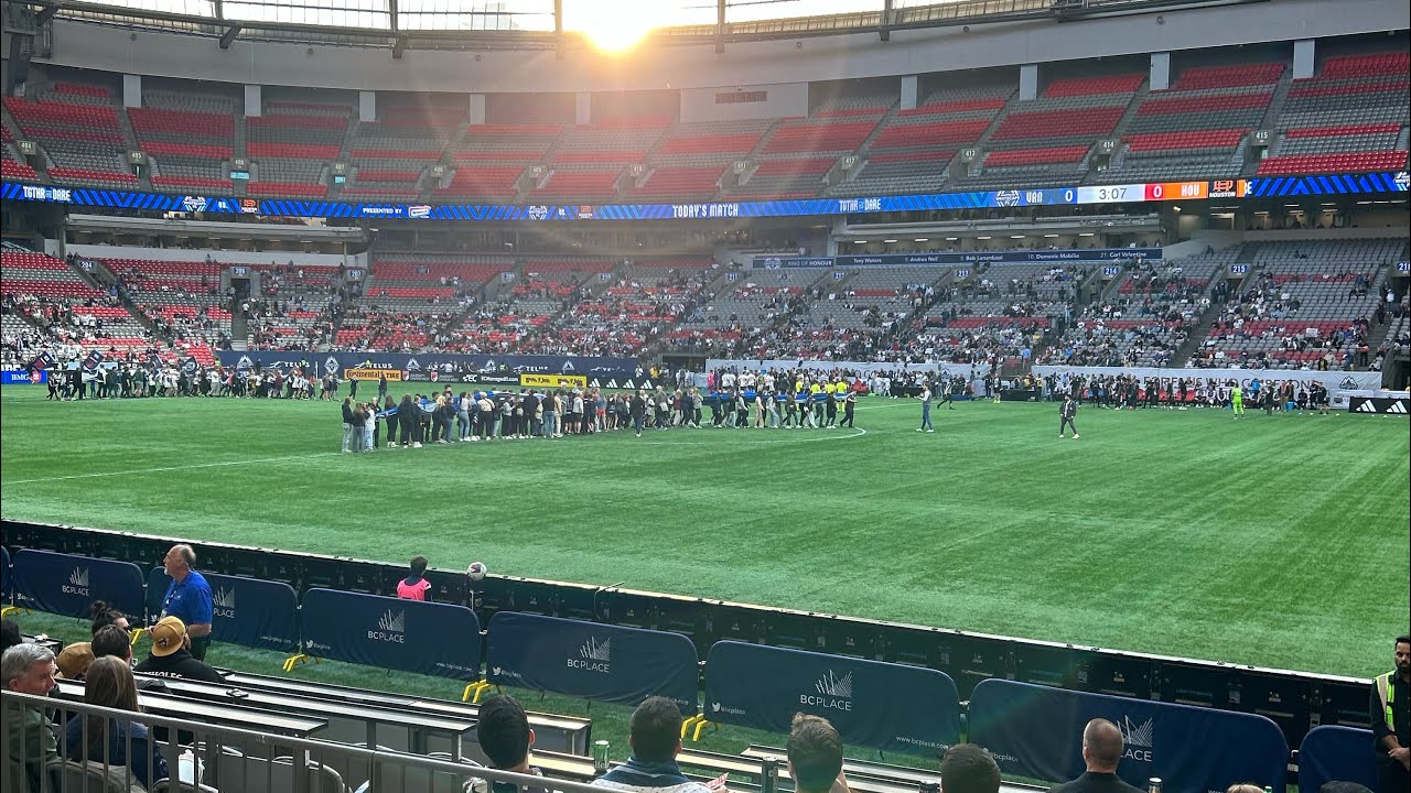 At the Vancouver Whitecaps game @WhitecapsFC - YouTube