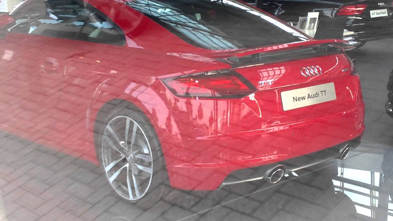NEW Audi TTS 2015 red and new audi r8 spyder blue - YouTube