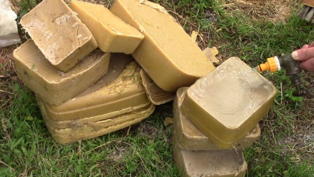 Cleaning Beeswax The Easy Way