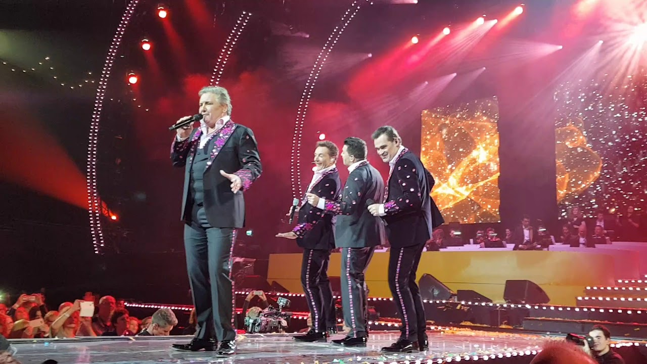 De Toppers - Medley - YouTube