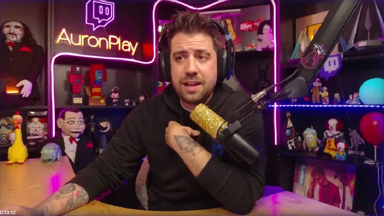 La ex novia de AuronPlay (Biyín) se le está yendo la cabeza? - YouTube