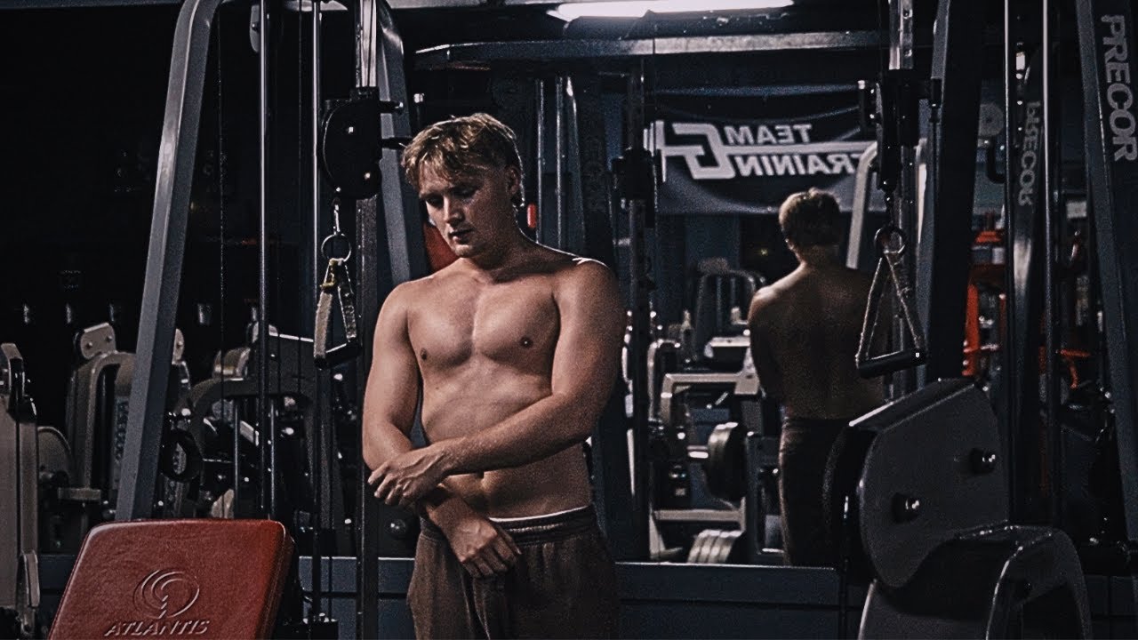 Can I Still Bench 2 Plates? - YouTube