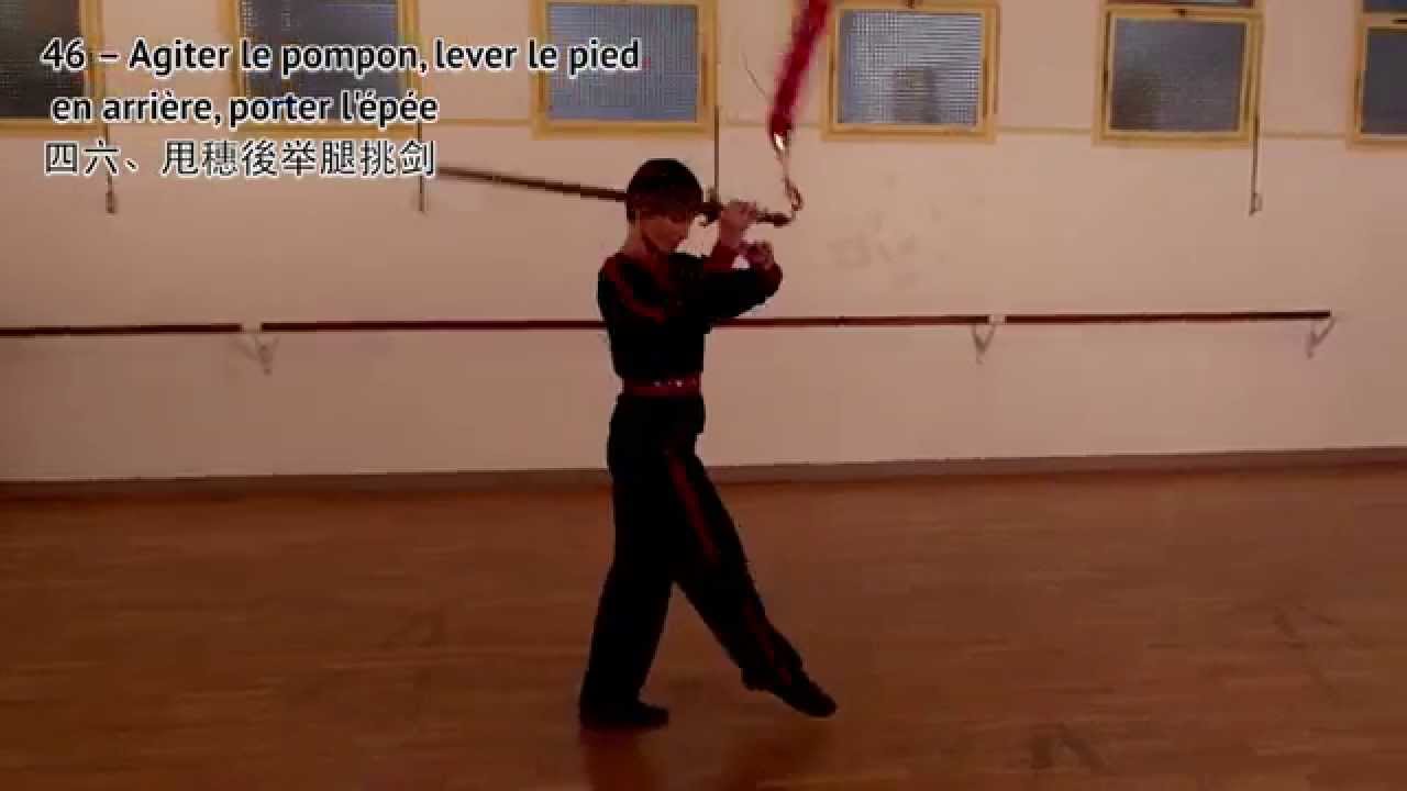 Mulan Quan: Enchaînement réglementaire de 48 mouvements à l'épée - YouTube