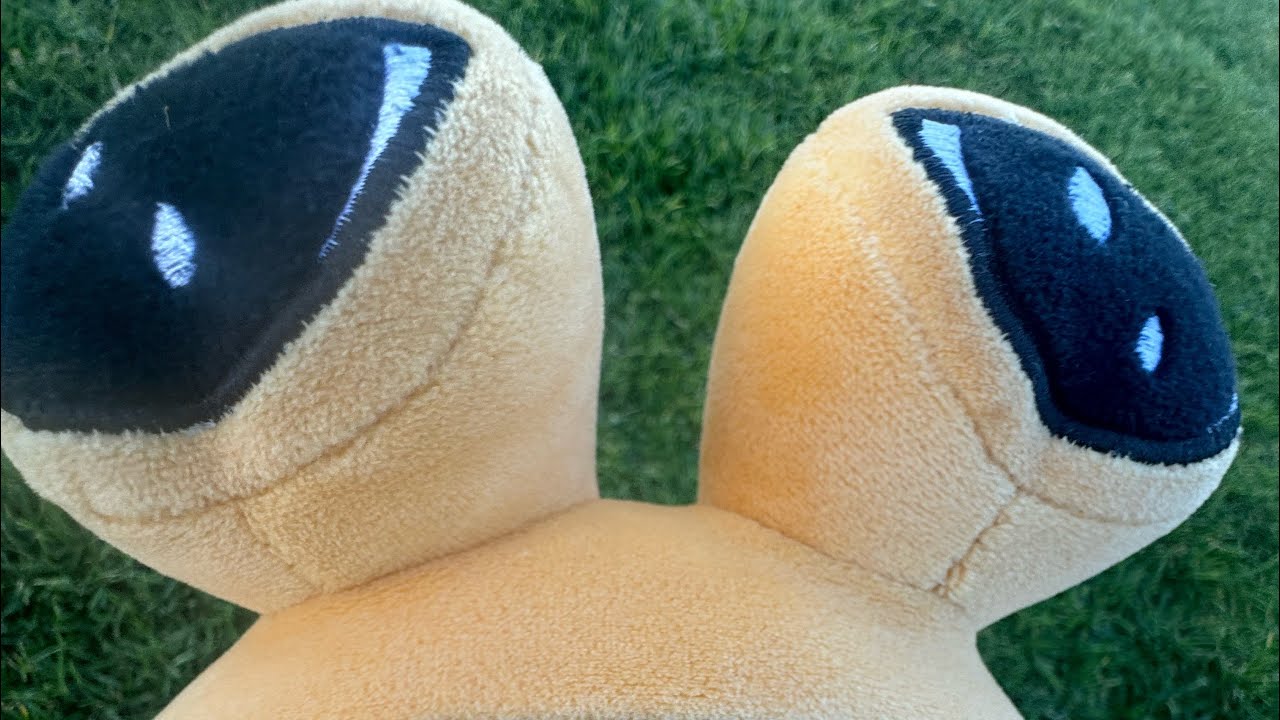 Las aventuras de pou tráiler - YouTube