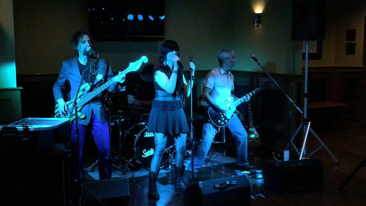 The Band Wipt at Cork N Keg That's Not My Name - YouTube