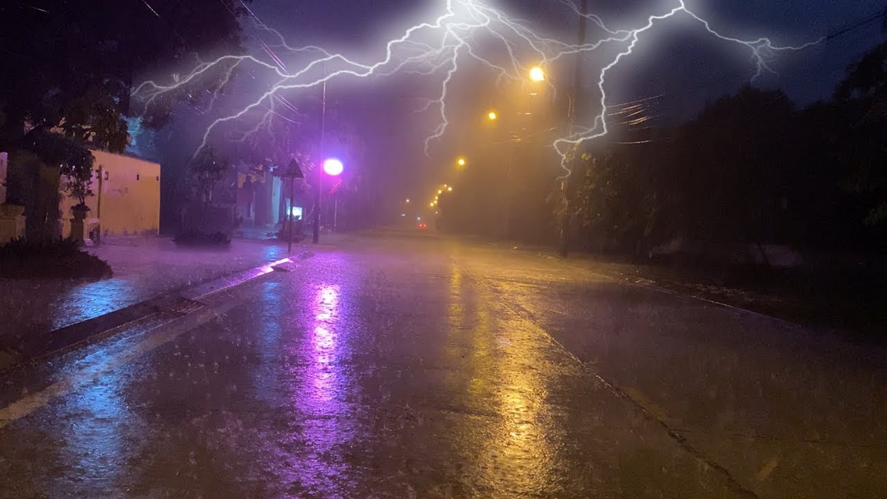 Heavy Rain and Thunder on the Deserted Street of a Small Town - Great ...