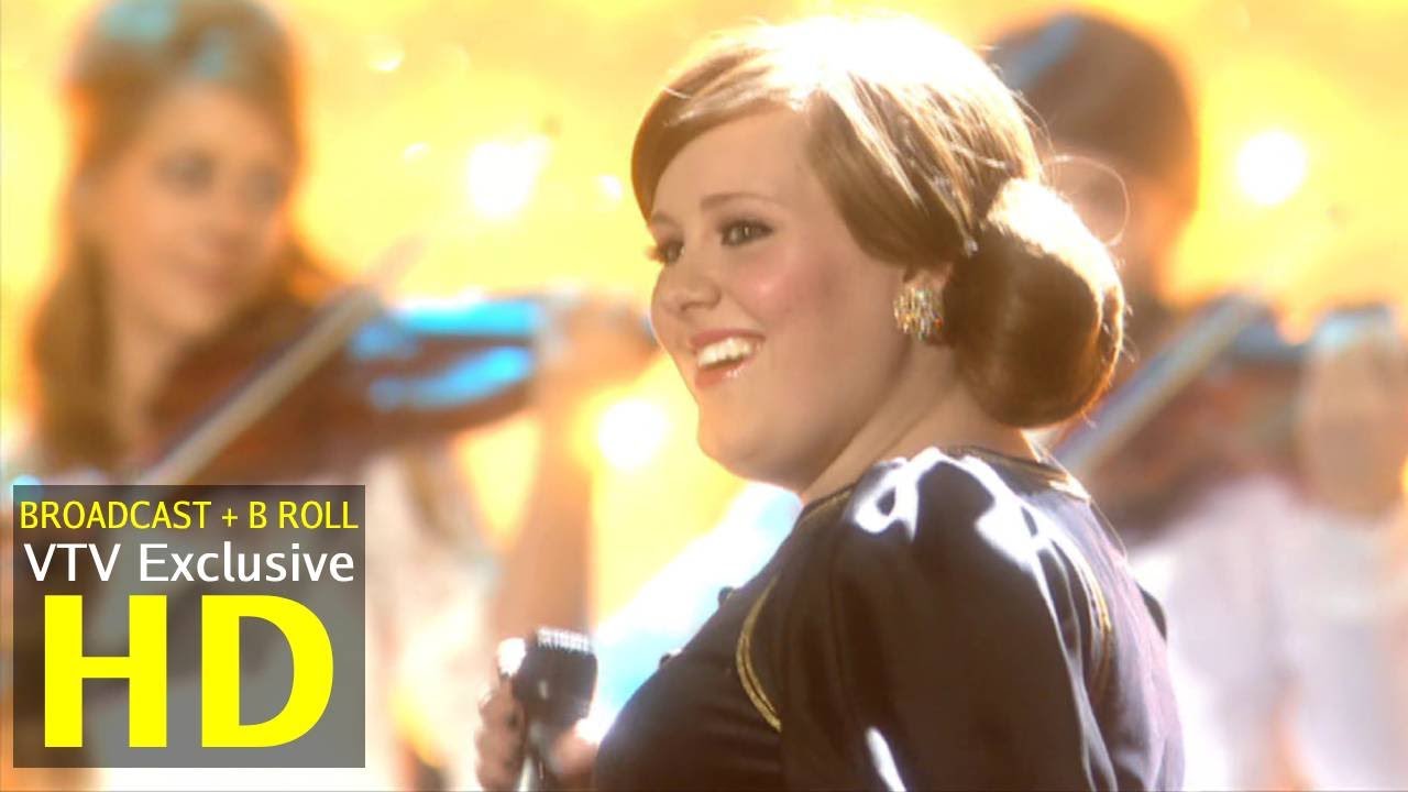 Adele & Mark Ronson - God Put A Smile Upon Your Face (Live @ BRIT ...