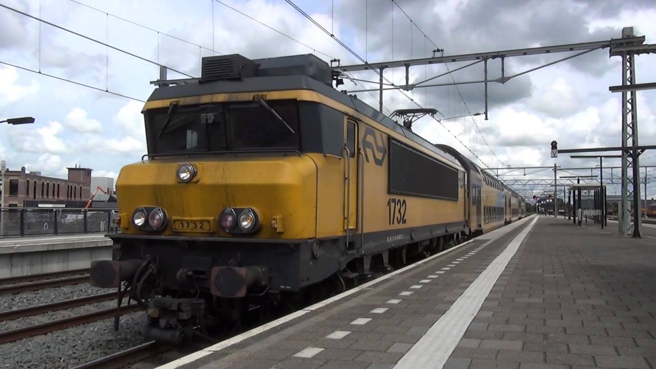 NS 1732 met DD-AR 7336 komt aan op Station Apeldoorn - YouTube