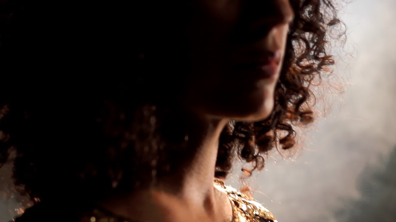 Julia Biel - You Do My Head In (Triptyc Remix) - YouTube