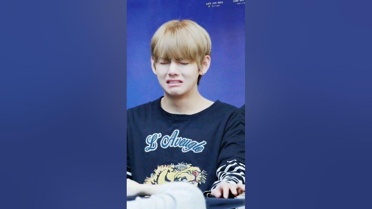 Taehyung Fake Crying But Taehyung Really Crying Youtube