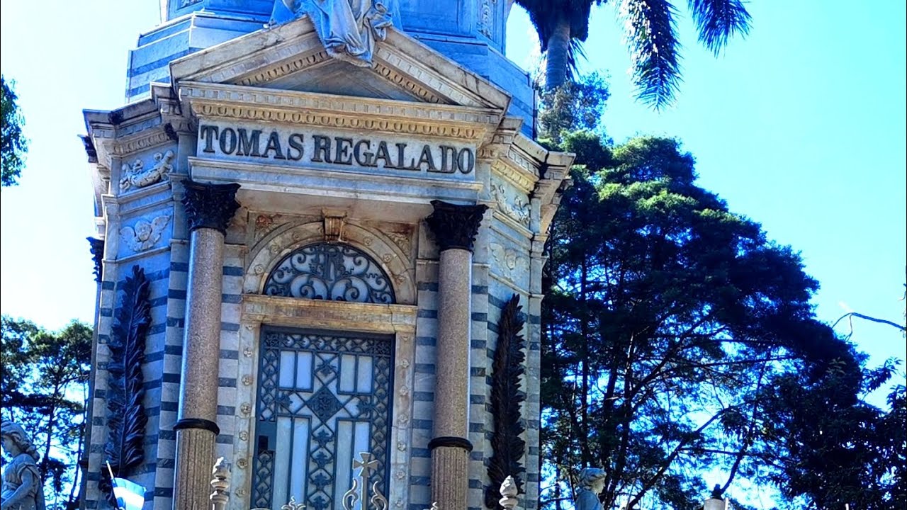 tumba del expresidente tomas regalado - YouTube