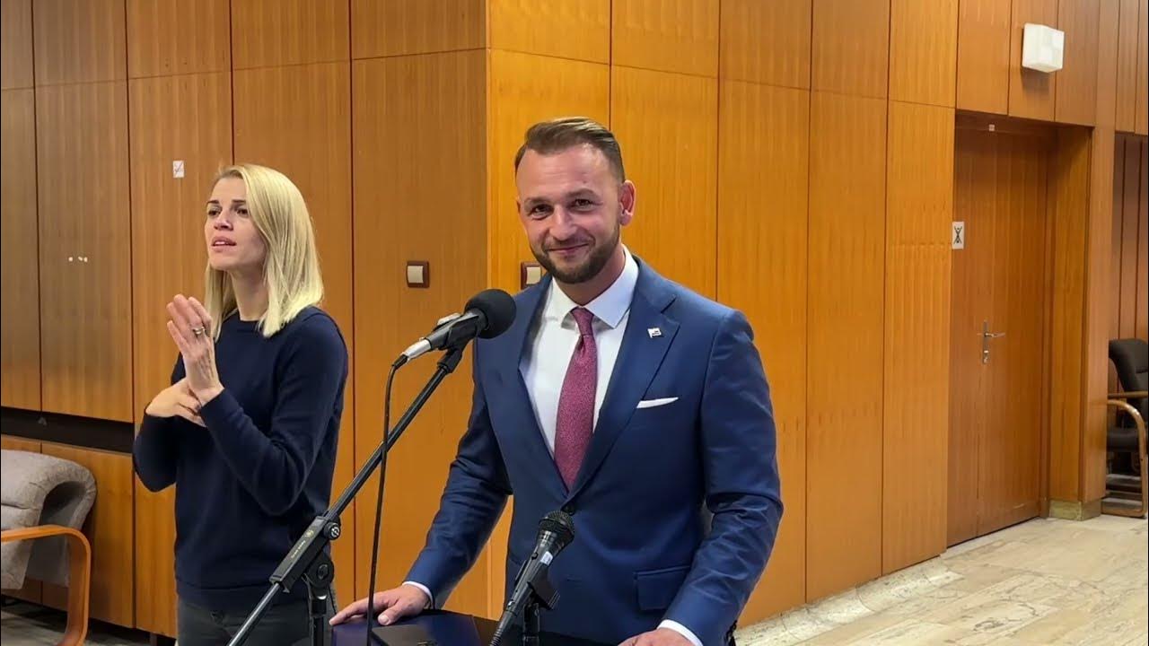 Vyjadrenia ministrov po rokovaní vlády - YouTube