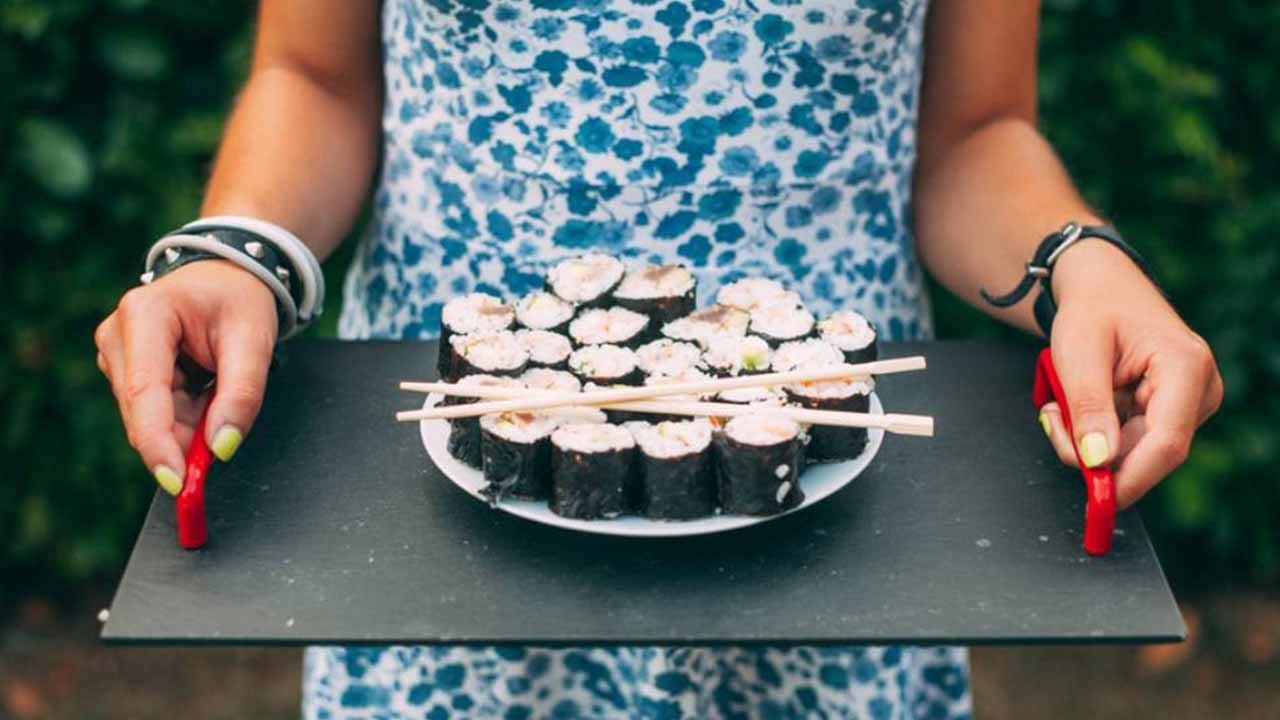 Why are Japanese youngsters reluctant to talk about eating disorders ...