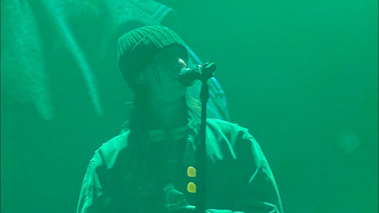 221206 keshi - less of you - YouTube
