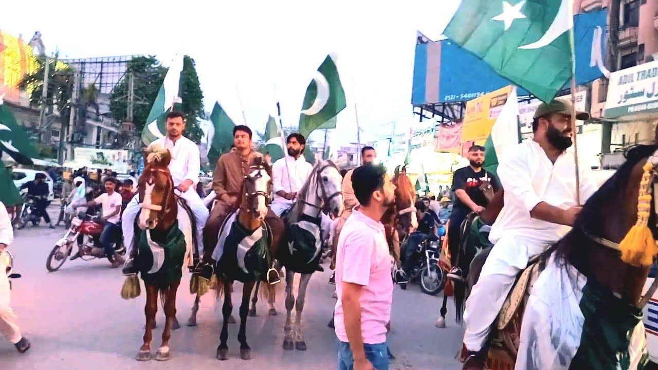 Jhelum’s Pakistan 🇵🇰 Independence Day Horse Rally in Shandar Chowk ...