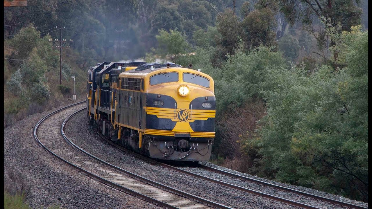 B74 Victorian Railways Locomotive celebrates 65 years of service ...