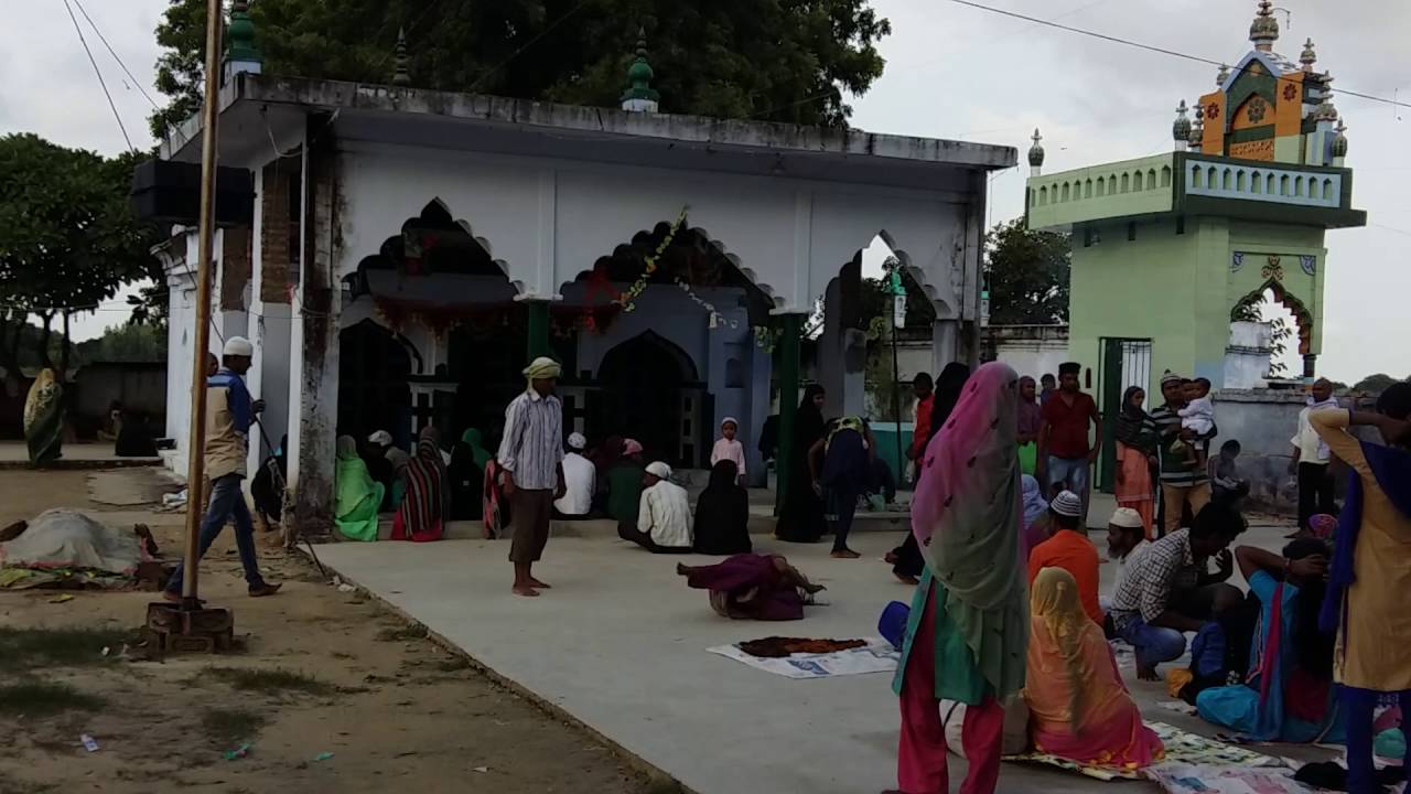 Darghah Sharief Hazrat e ABDUL LATEEF SHAH BABA R.T.A. MAHUA DABAR EID ...