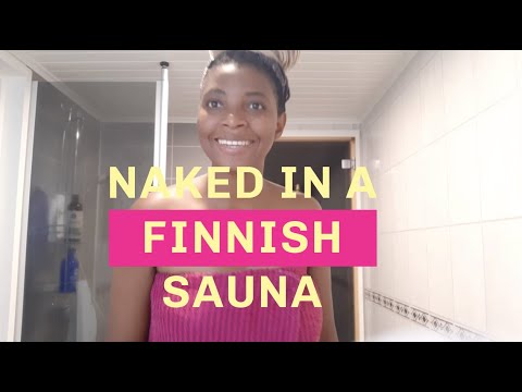 NAKED IN A FINNISH SAUNA + BLUEBERRY PICKING #finland #sauna