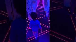 Little boy runs into wall and bumps head in mirror maze – KGH Media