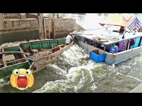 Hai chiếc thuyền kéo nhau đứt dây, cực kỳ nguy hiểm