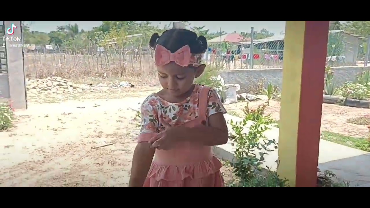 luna modelandole ah papi. - YouTube