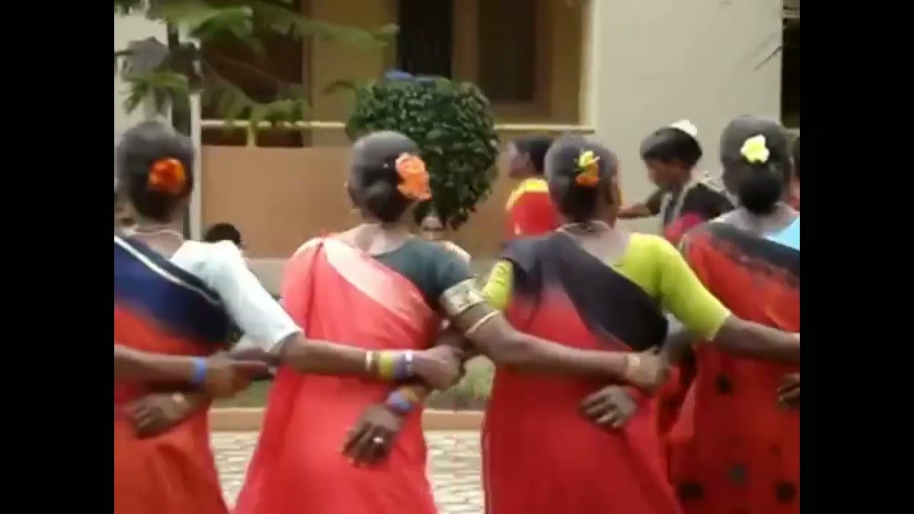 Dhimsa dance performance - YouTube