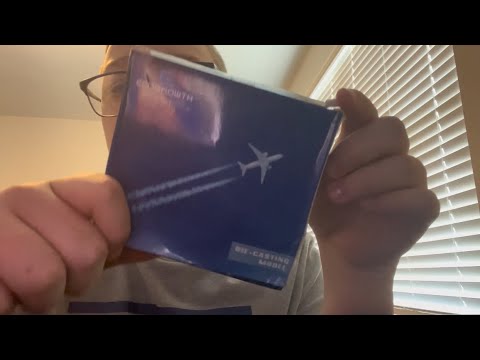 The worst model airplane I’ve ever seen - YouTube