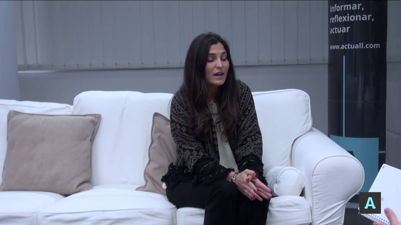 Beatriz Roldán: Testimonio provida - YouTube