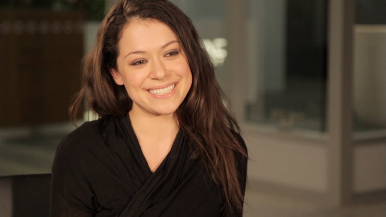 TATIANA MASLANY Takes Taxis in Character & Answers Fans' Questions ...