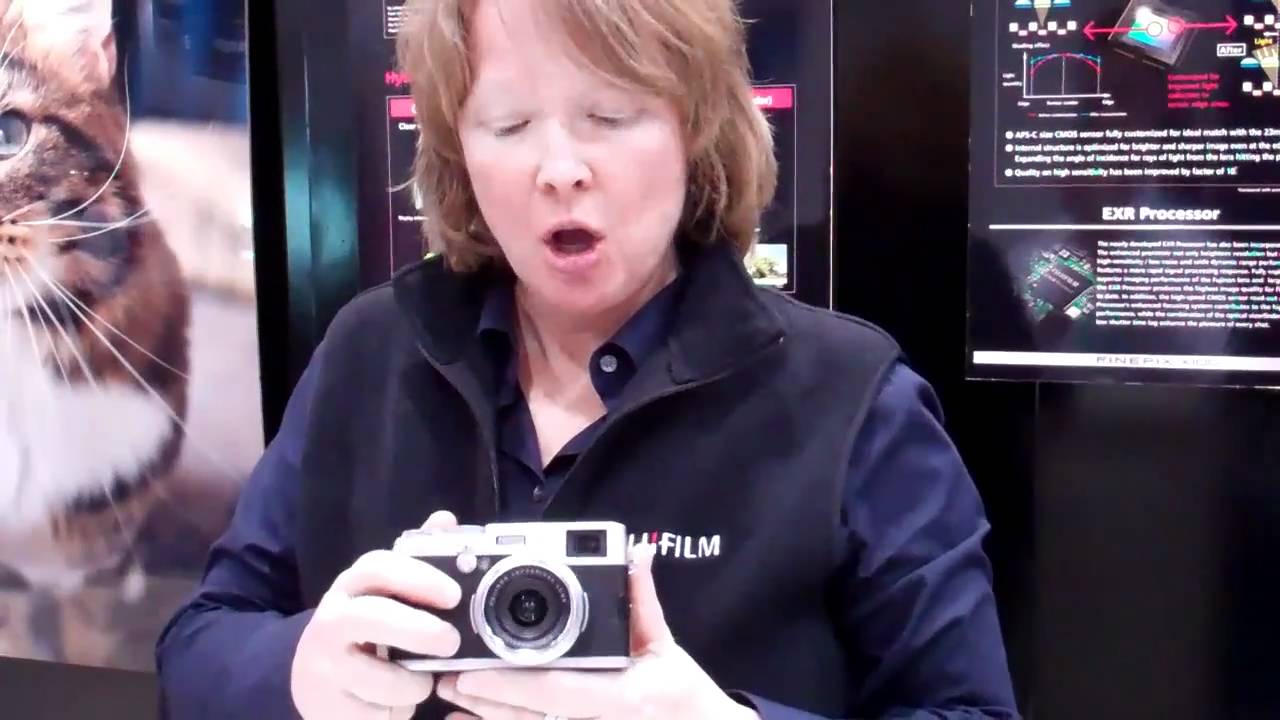 Fujifilm's Kayce Baker Showsoff the FinePix X100 at CES 2011 - YouTube