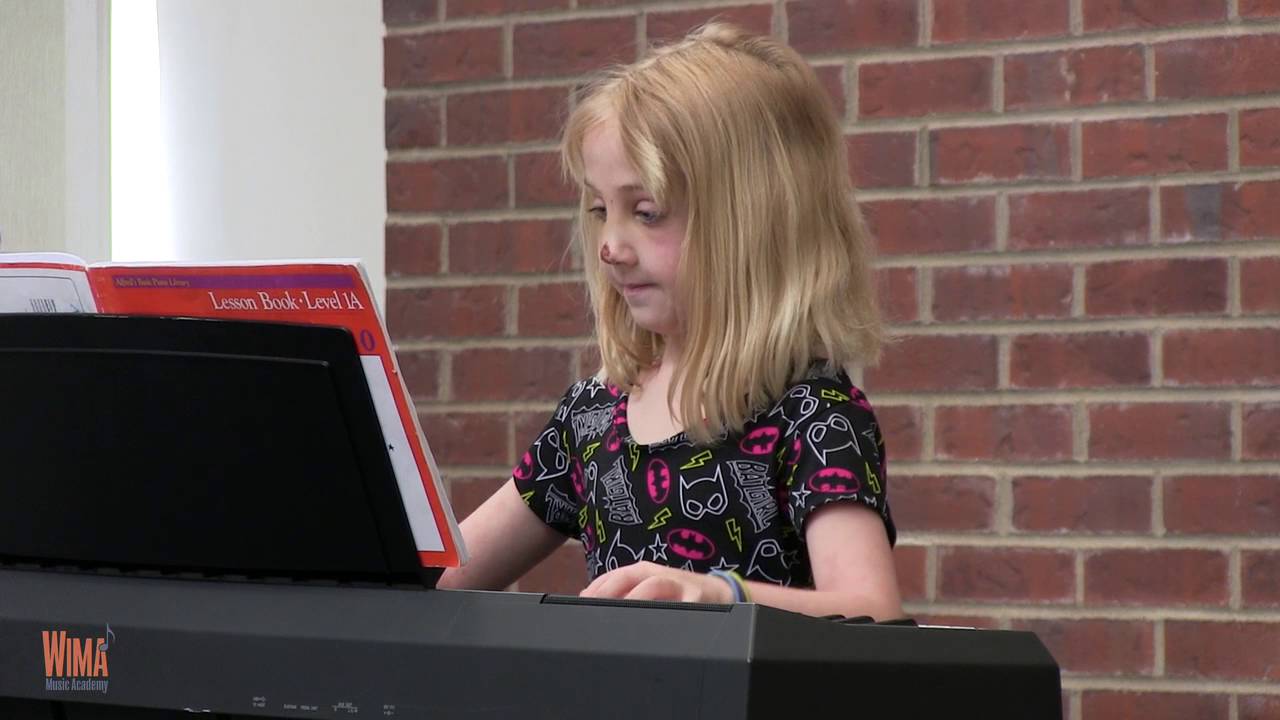 Sarah Legault - My Robot Piano Performance LIVE @ WIMA - YouTube