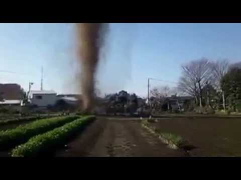 Tornado in Japan - YouTube