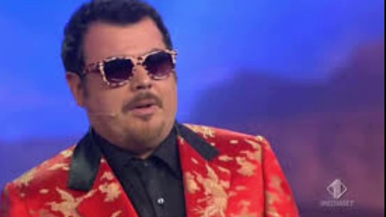 MIMMO QUAQUARAQUA MA STA RICEVENDO TESTA DAGLI SCOIATTOLI - YouTube