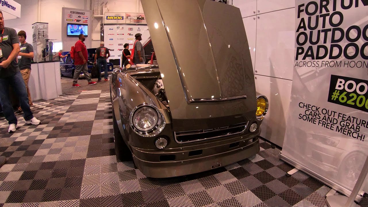 DATSUN FAIRLADY CUSTOM ROADSTER AT SEMA 2019 - YouTube