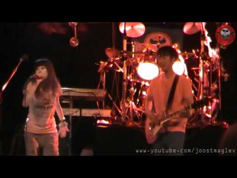 N.A.T.T.O - Poep In Je Hoofd (Raggende Manne cover) - YouTube