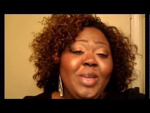 3 Minute Review: FreeTress Celtic Girl in color F437 - YouTube