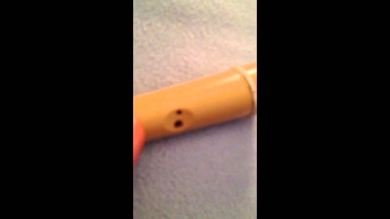How to play Mario on the recorder (easy) - YouTube
