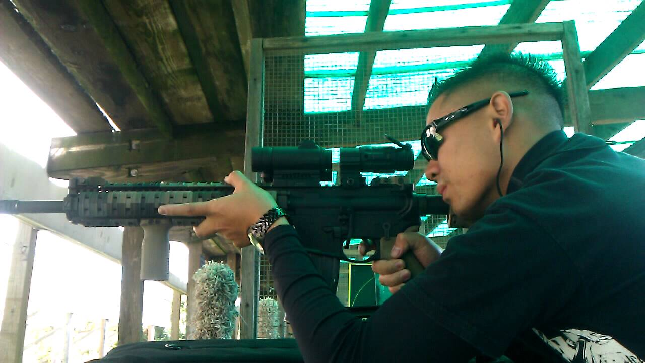 Aimpoint M4S With Magnifier - YouTube