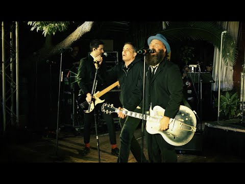 Operation Ivy's Tim Armstrong and Jesse Michaels Play \