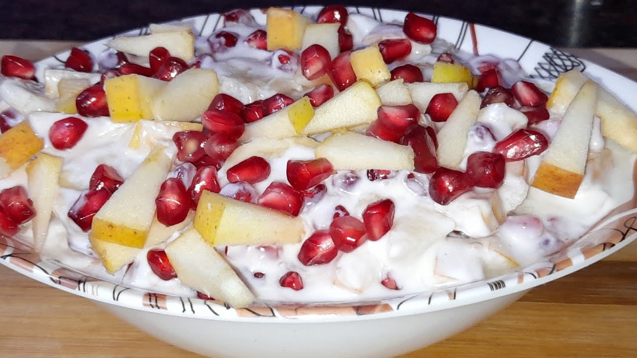 Mixed fruit raita recipe ||Quick & Easy fruit raita || Yummy Fruit ...
