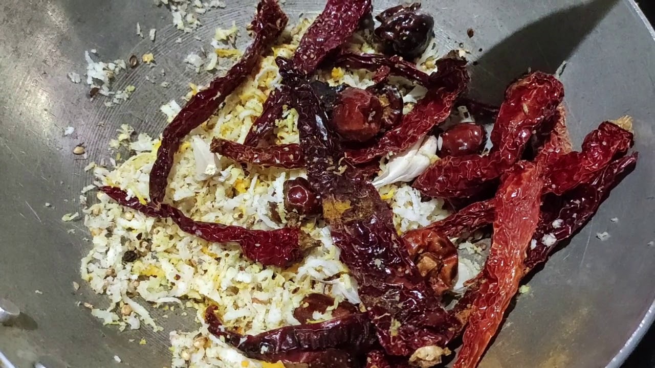 Bhuthai/Mathi meen/Sardine fish curry Mangalore Style - YouTube