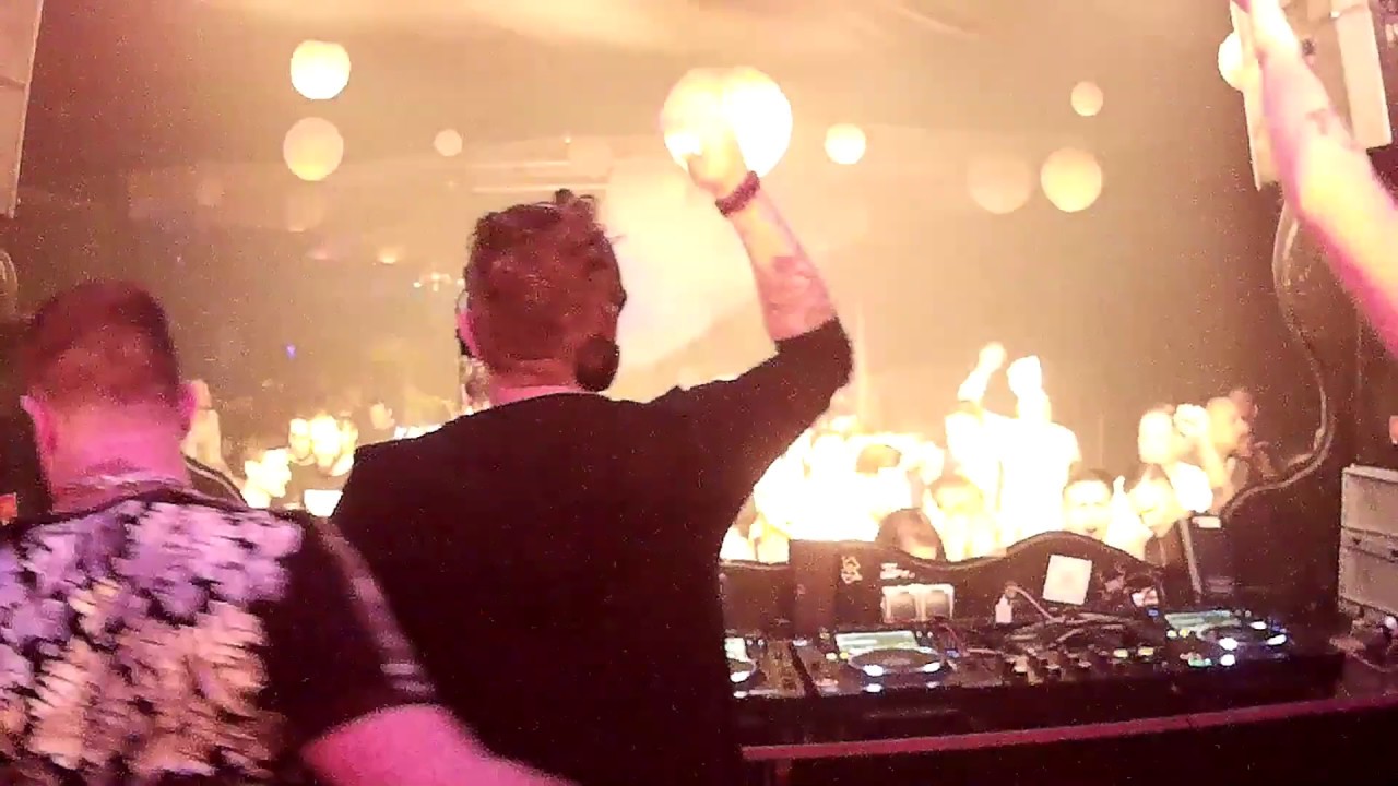 Veerus (Drumcode) dropping Ben Champell - Beat Control (Original) - YouTube