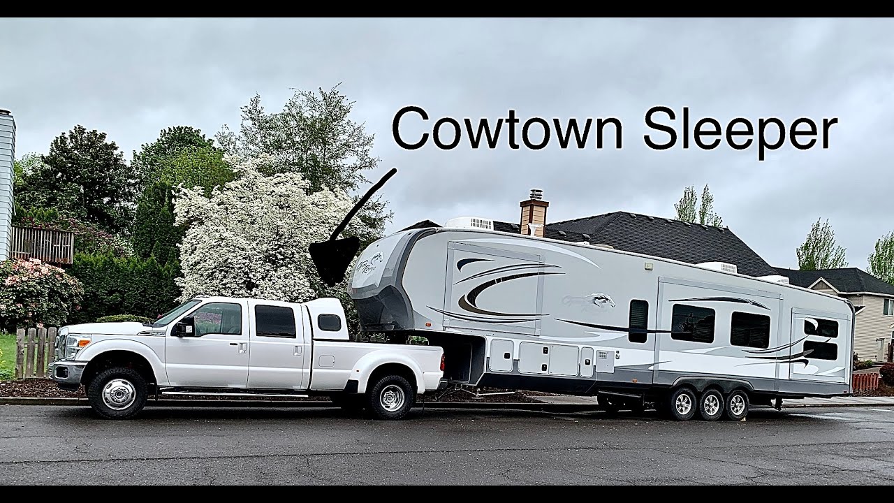 How we fit 8 people in a 4 door truck!! Cowtown Sleeper!! - YouTube