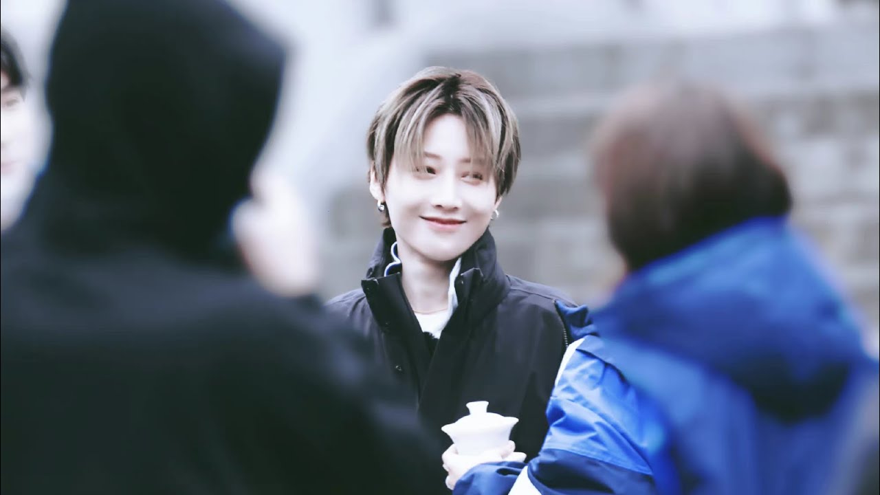 【ENGSUB】 15.02.2023 | Liu Yuxin chatting with UMs after recording - YouTube