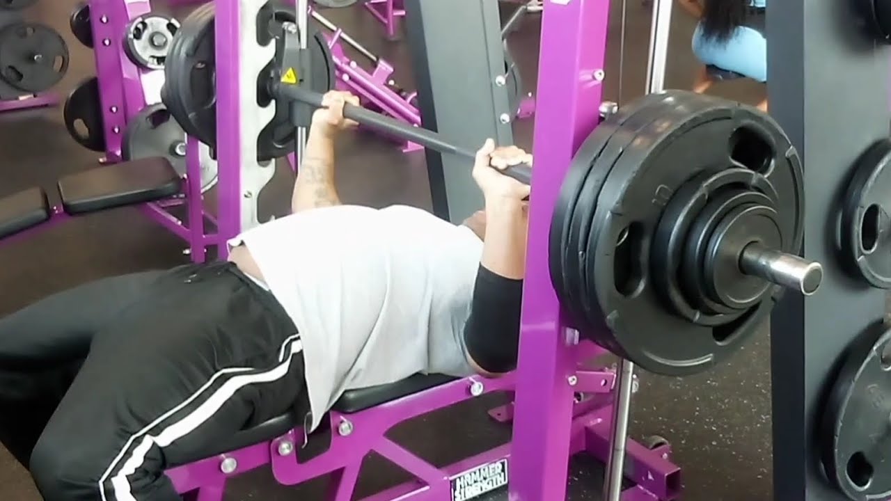 350 LB BENCH PRESS DROPSET DOWN TO 275 LBS - YouTube